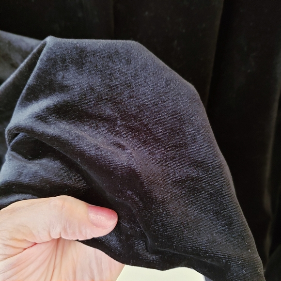 Anna Cai | Tops | Anna Cai Black Velour Floral Jacket | Poshmark